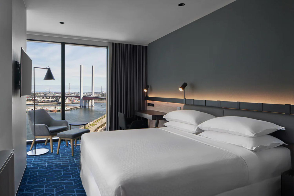 Vibe Hotel Melbourne Docklands - Modern Rooms, Convenient Location & Top Amenities