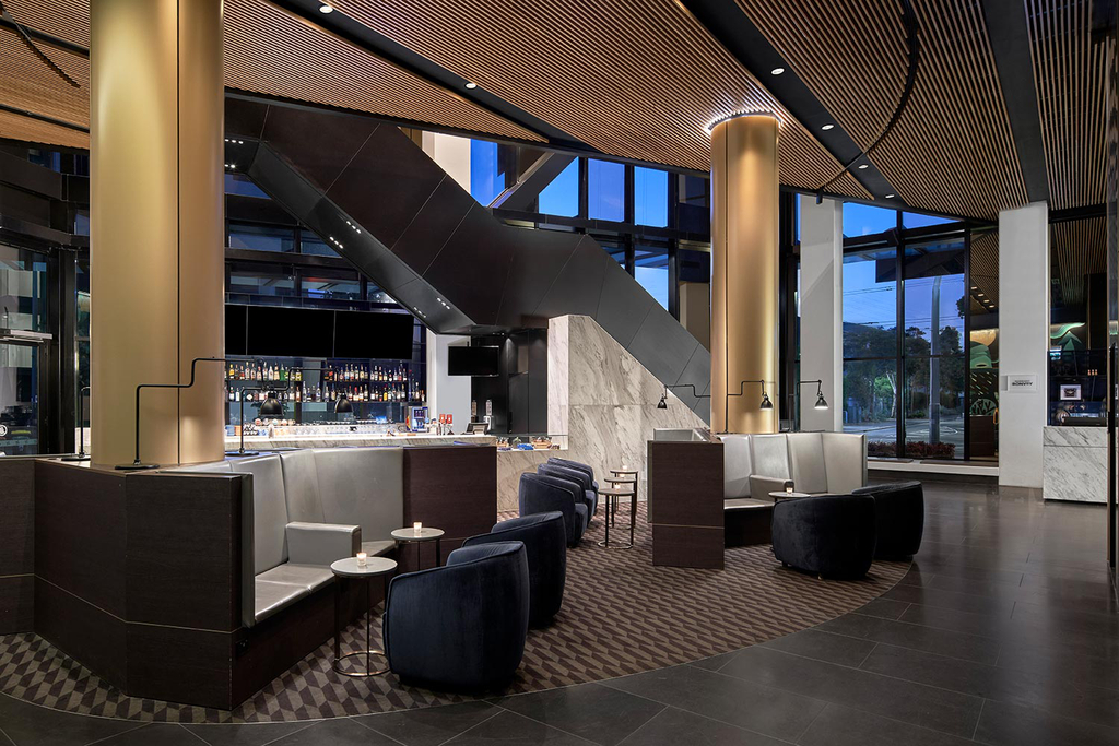 Vibe Hotel Melbourne Docklands - Modern Rooms, Convenient Location & Top Amenities