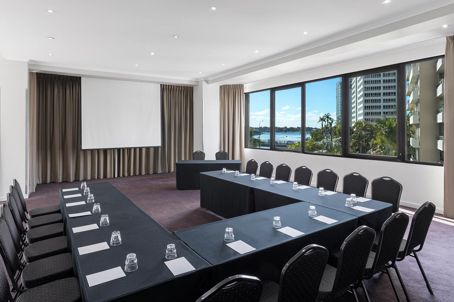 Meeting Room Hire Surfers Paradise | Vibe Hotels