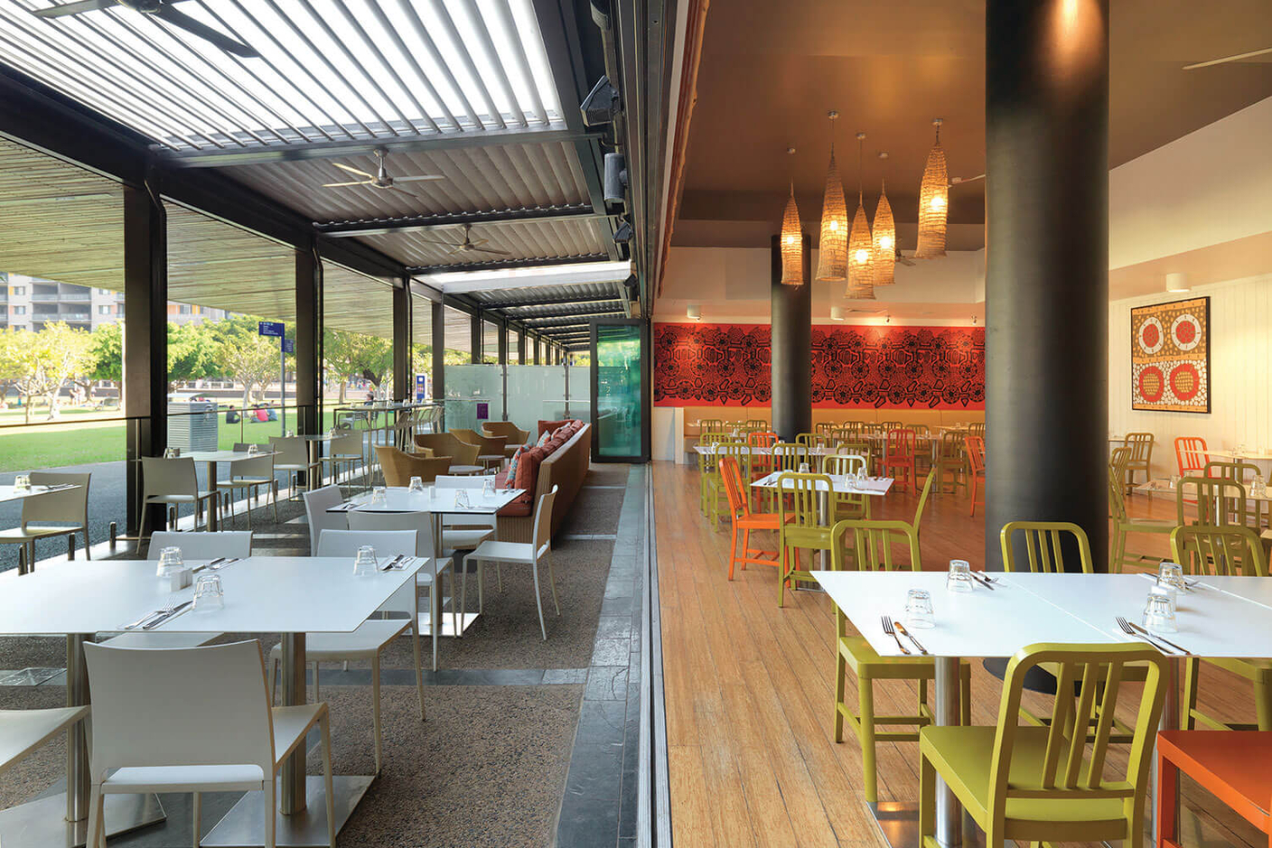 Curve Cafe and Bar - Darwin Waterfront