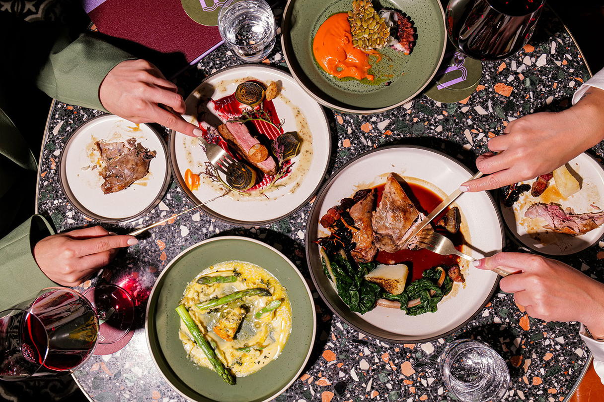 Our Dining Venues | Rendezvous Hotels