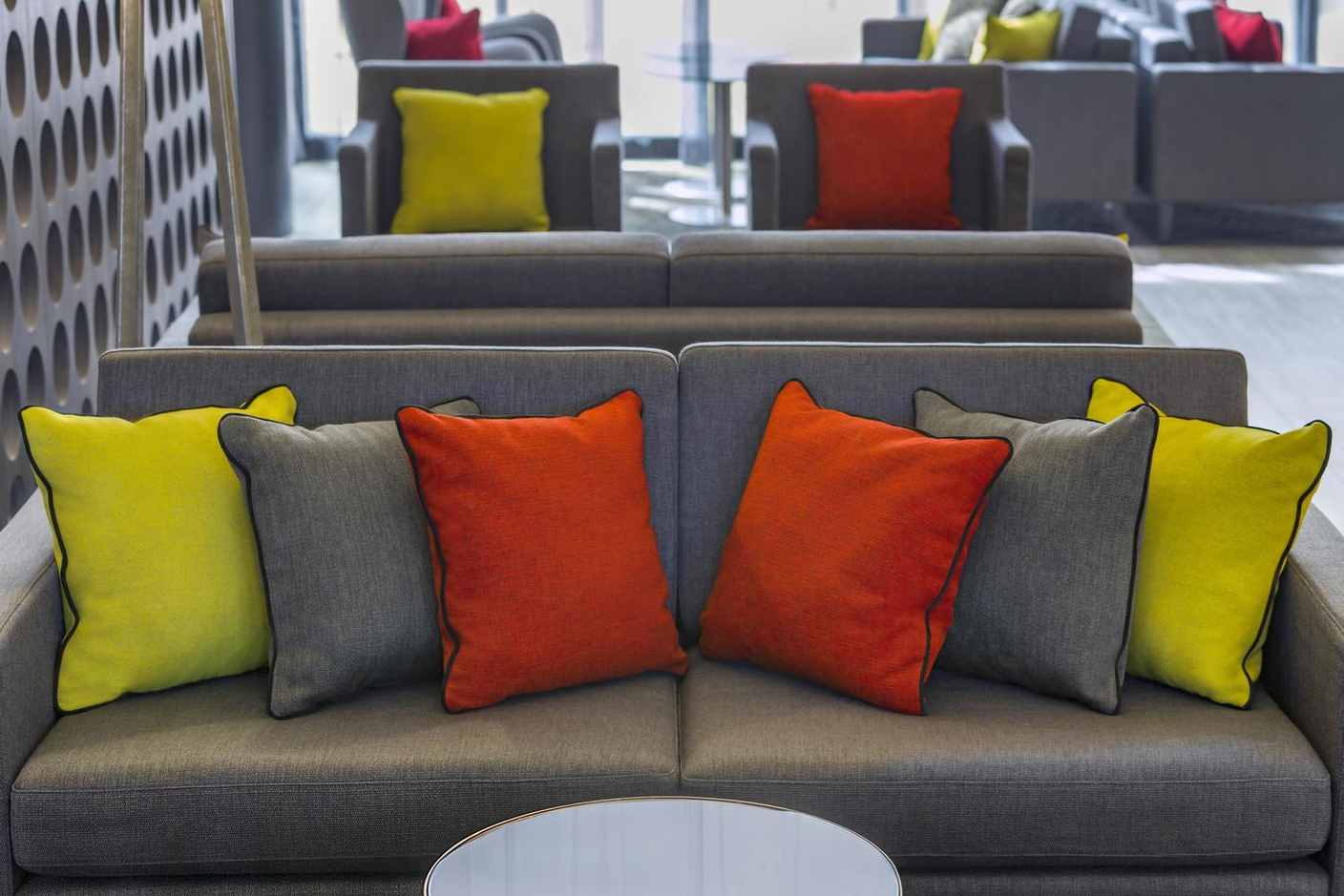 T's Bistro | Travelodge Sydney Airport Dining