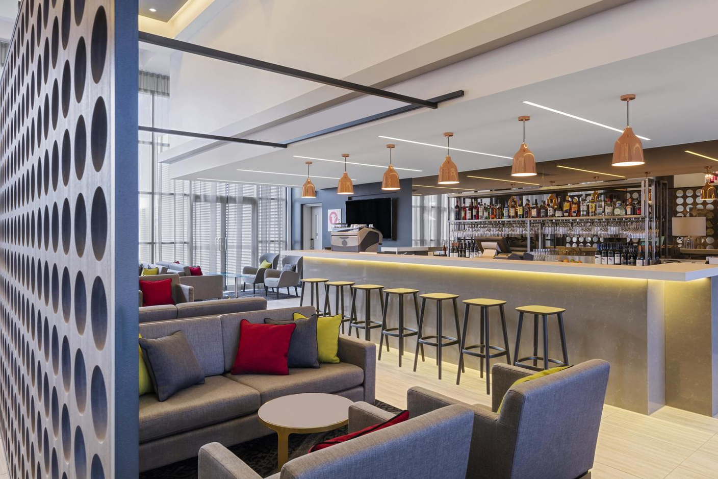 T's Bistro | Travelodge Sydney Airport Dining