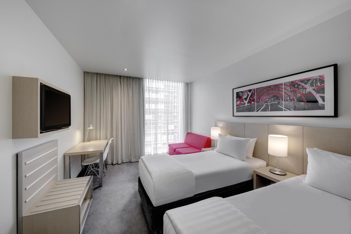 Travelodge Hotel | Melbourne Docklands - Best Rates & Free WiFi